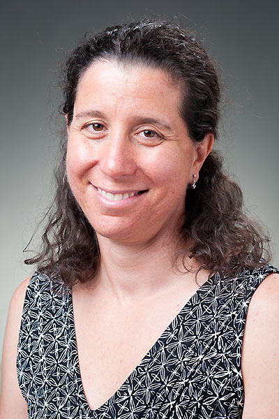 Center turns to innovative methods with first-year students