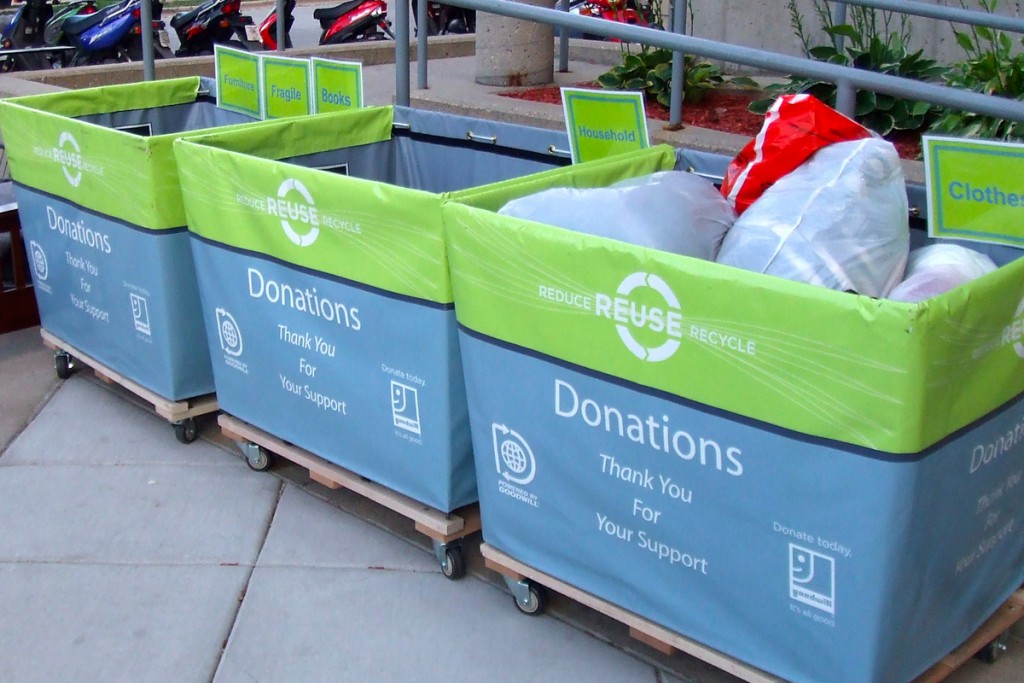 Movers encouraged to donate and recycle to reduce waste and mess – UW ...