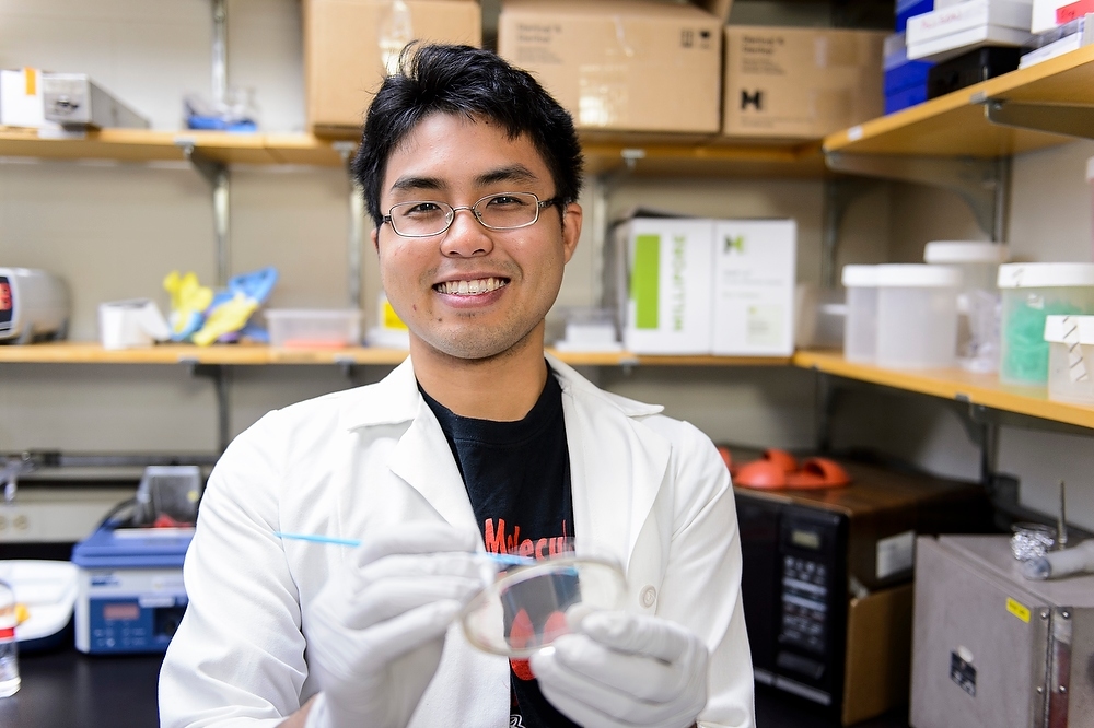 Motivation, mentorship help deaf student reach for biology Ph.D. – UW ...