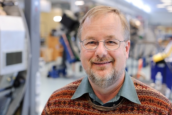 Mackie honored as his latest startup shifts toward high gear – UW ...