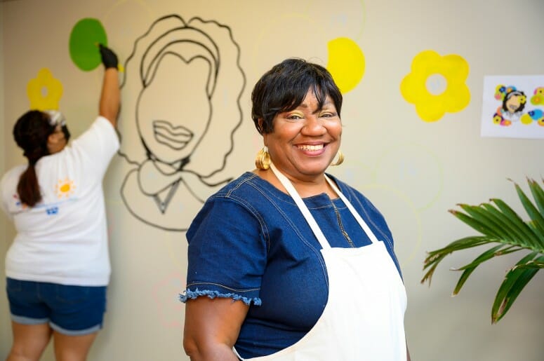 Mural painting brings community together at UW South Madison ...