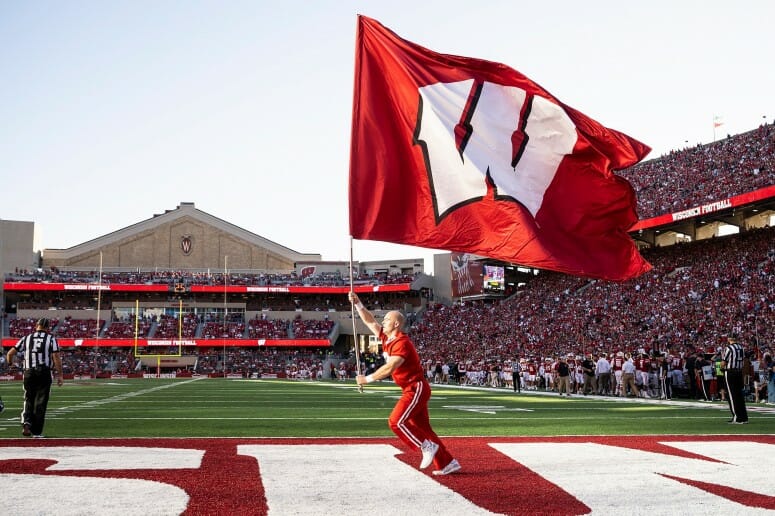 A (red) sea of fans basks in Homecoming triumph – UW–Madison News