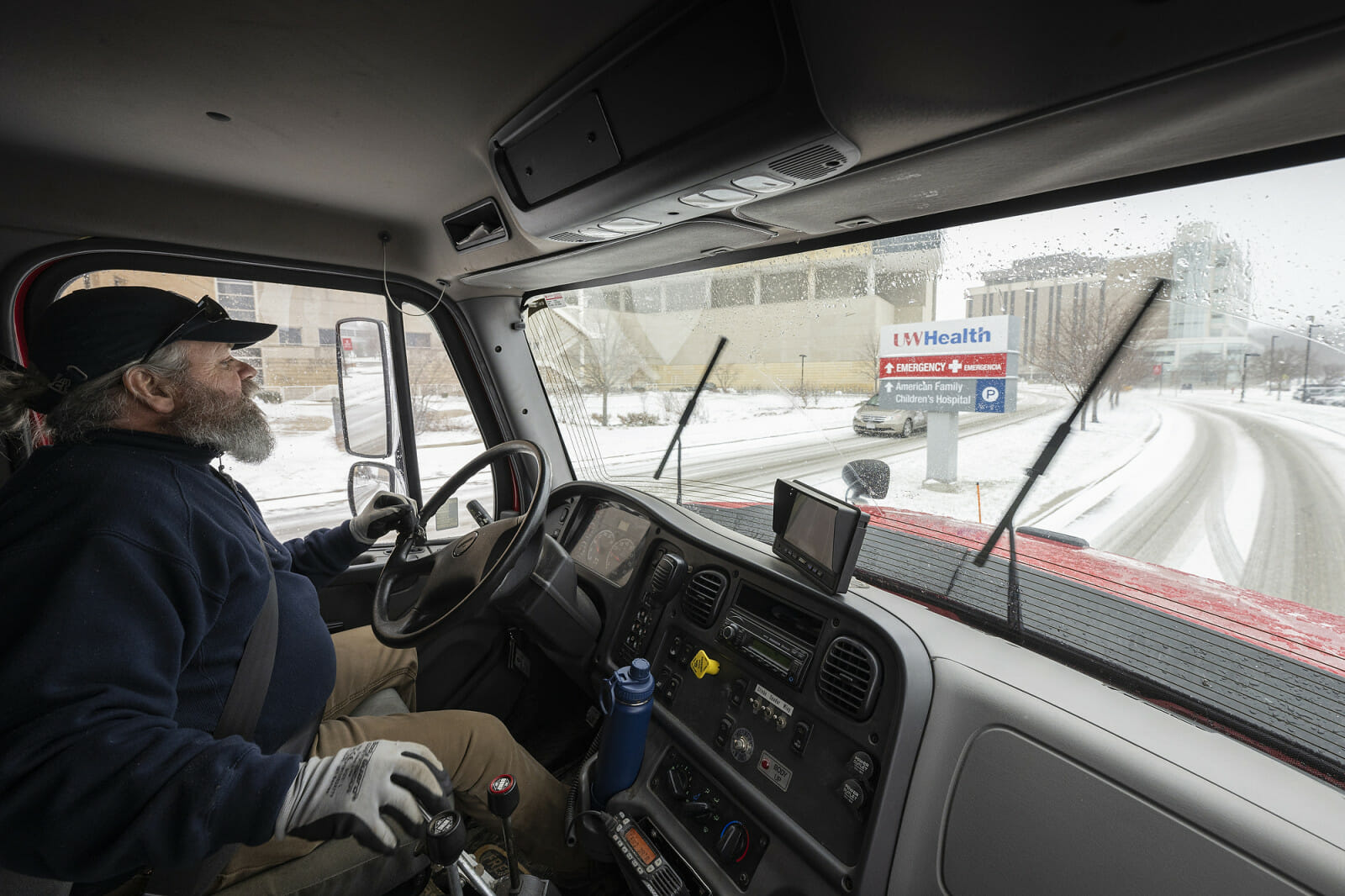 Ride along with facilities crews as they take on winter weather – UW ...