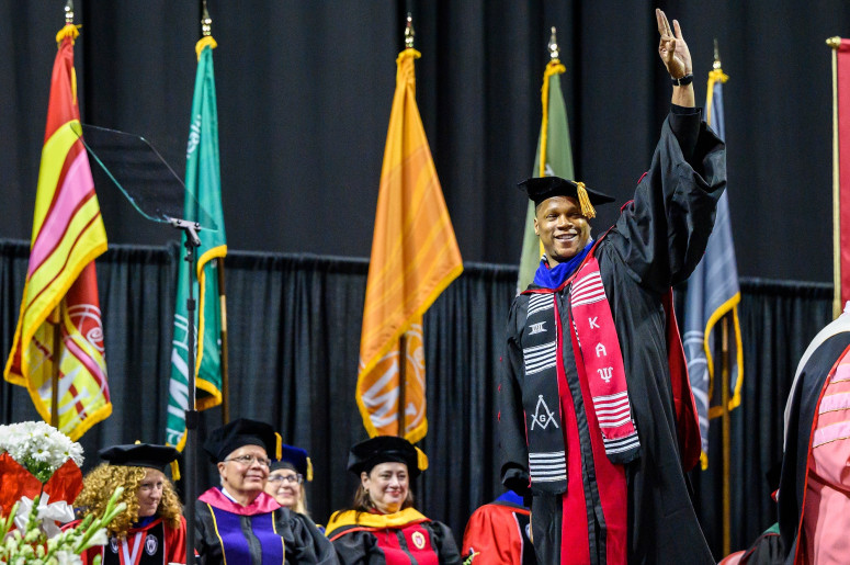 Commencement: Grad students revel in the moment – UW–Madison News