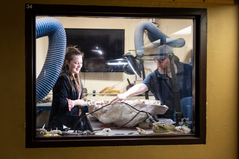 Visiting journalist gets close-up look at Geology Museum’s treasures ...
