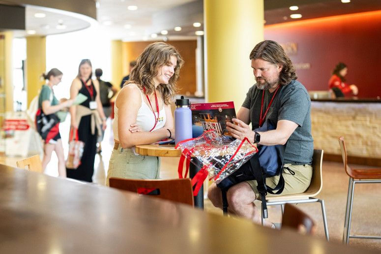 First-year UW–Madison students SOAR to new heights – UW–Madison News