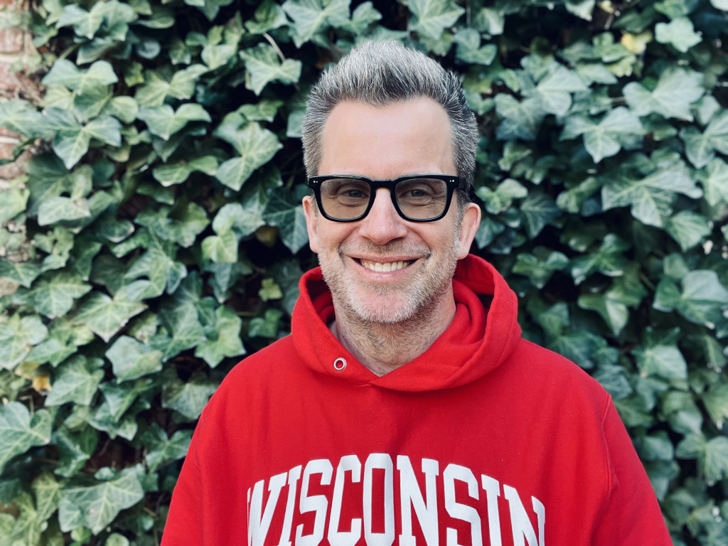 Columnist and humorist Jason Gay to deliver spring commencement address ...